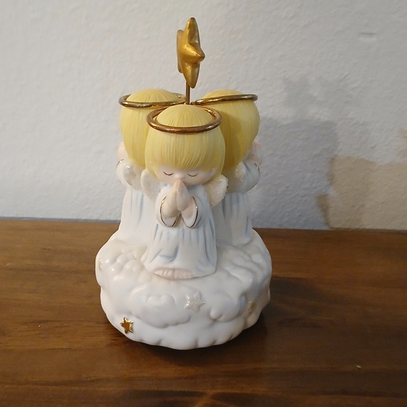 Sankyo | Accents | Musical Praying Angels Hallmark | Poshmark